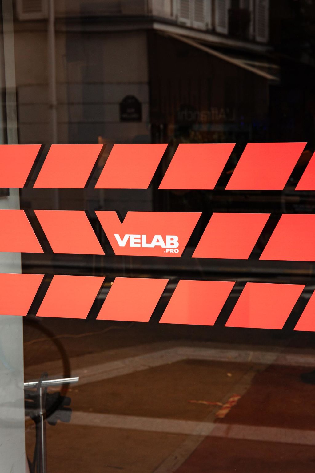 Velab.pro - Identité de marque de Velab - 2024 • Projets • studio 5.5